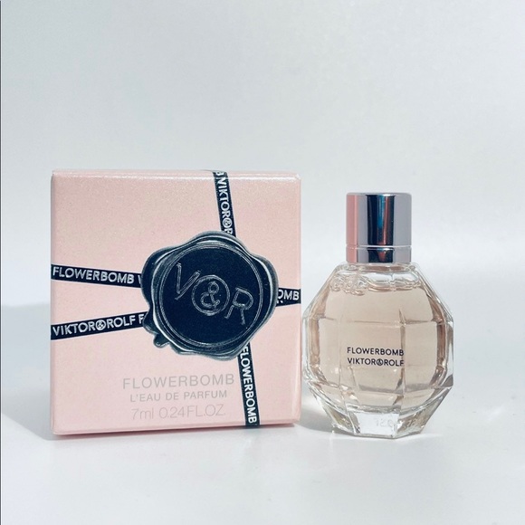 Viktor & Rolf | Other | Viktor Rolf Flowerbomb Mini Gift Set With ...
